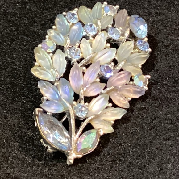 Lisner Jewelry | Jewelry | Vintage Lisner Color Changing Blue ...